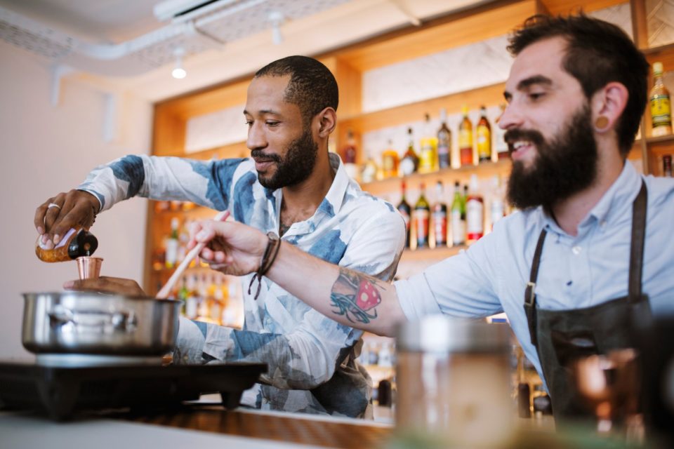 Bacardi mise sur l'insertion professionnelle par les métiers du bar