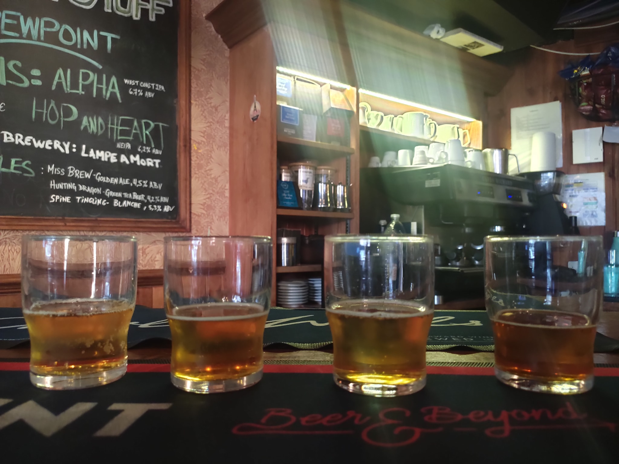 Au Bombardier, à Paris, à la redécouverte des craft beers des pubs de Wells & Co