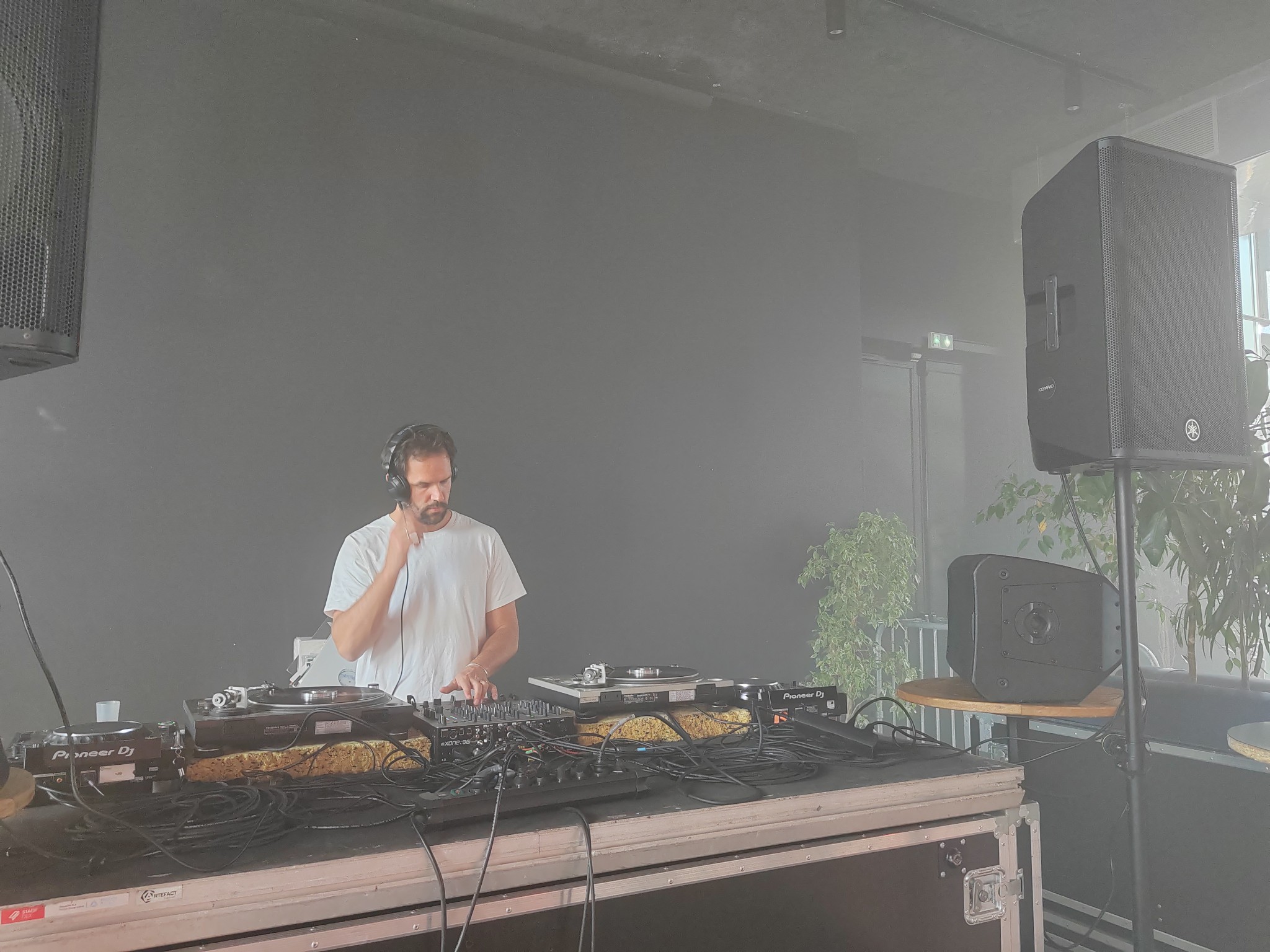 Au Nodd Club de La Défense, je suis allé en boîte à 16 heures